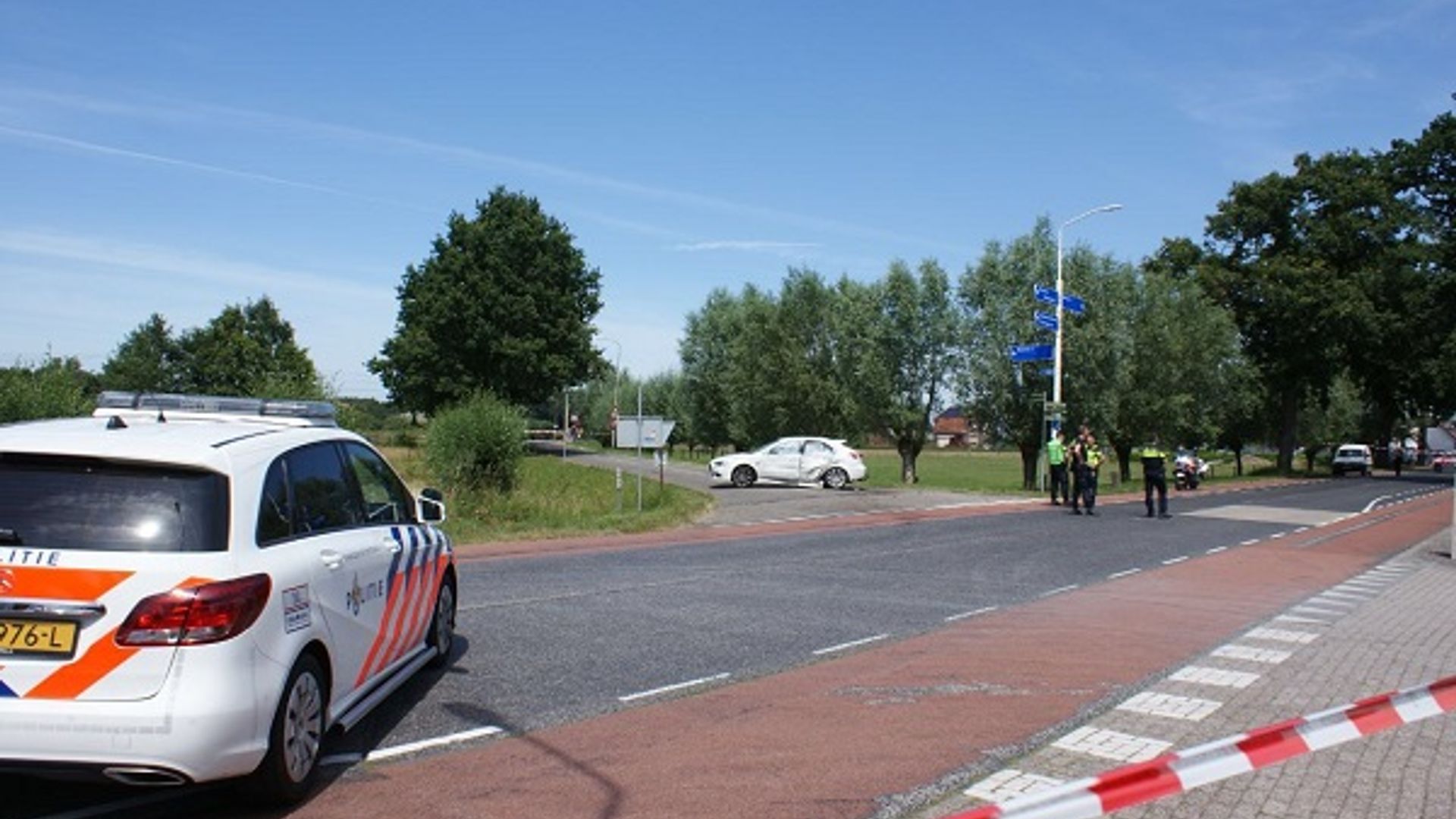 Motoragent gewond na aanrijding met auto