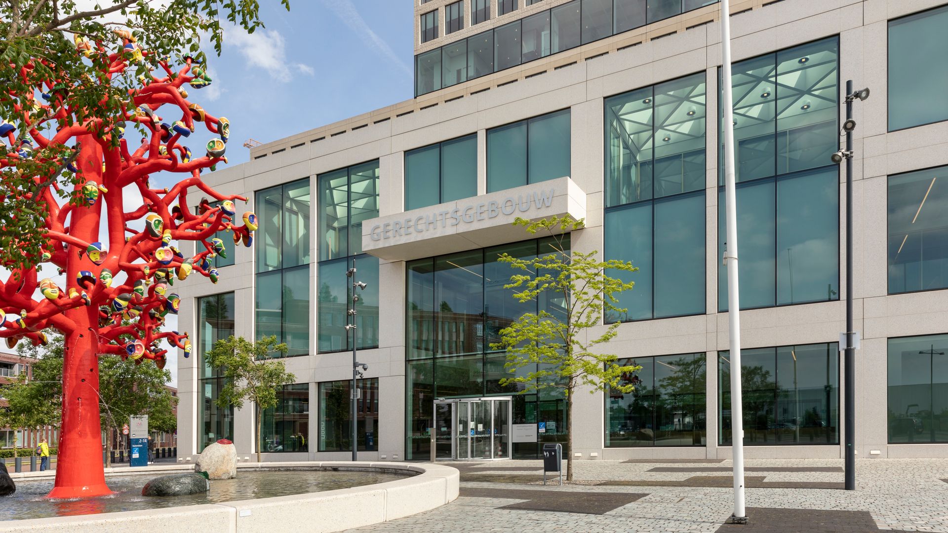 Dochter regelde moord op pa via Snapchat en moet 22 jaar zitten, vindt OM